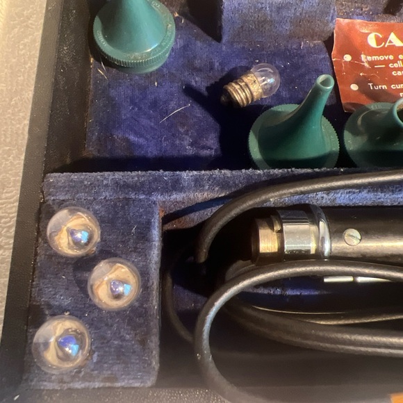 Welch Allyn | Other | Vintage Wwii Us Army Welch Allyn Otoscope ...